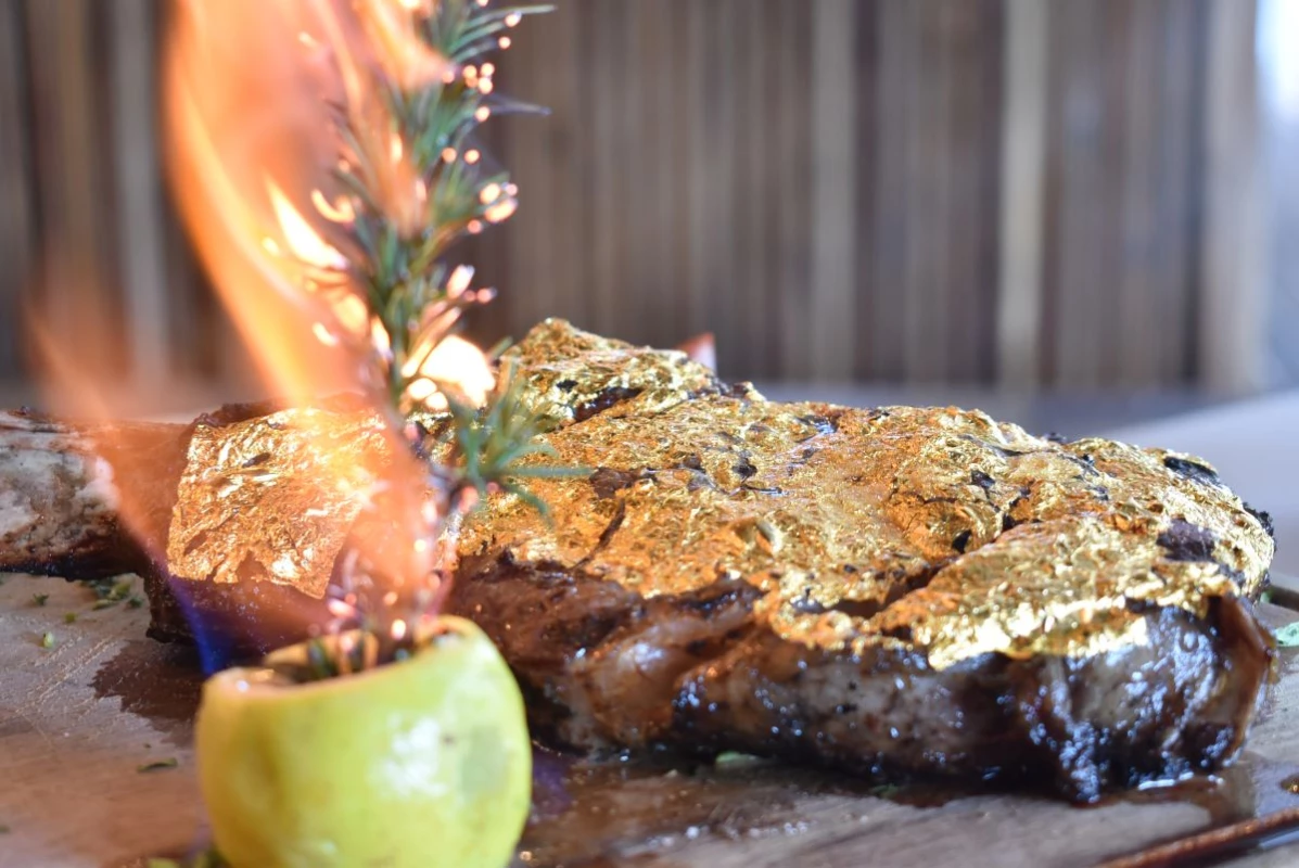 Tomahawk con oro de 24 kilates en Tijuana, así es Brassa Nuestra del ...