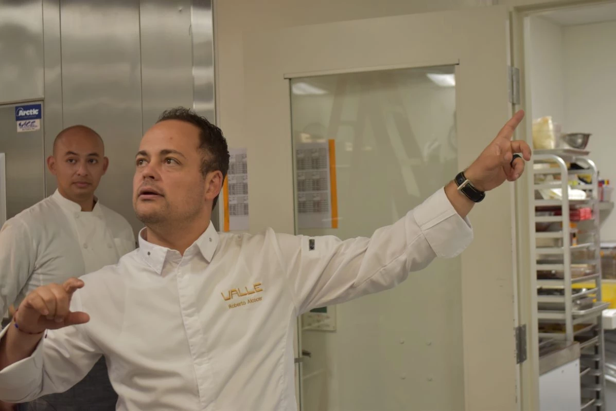 Chef Roberto Alcocer, su viaje hacia la constelación Michelin